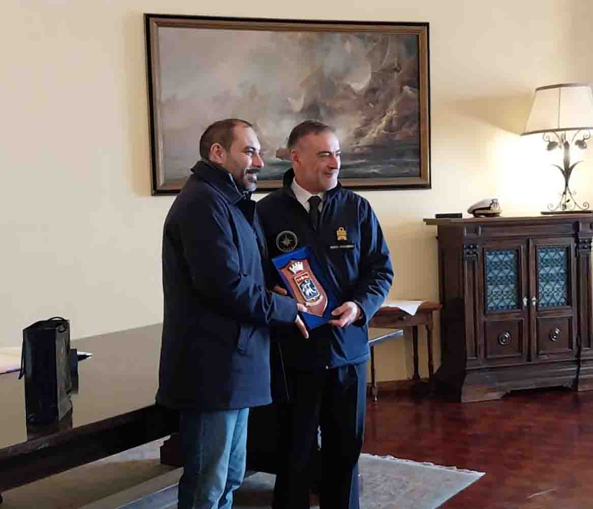 Taranto, il Capo di stato Maggiore Credendino in visita alla città ...