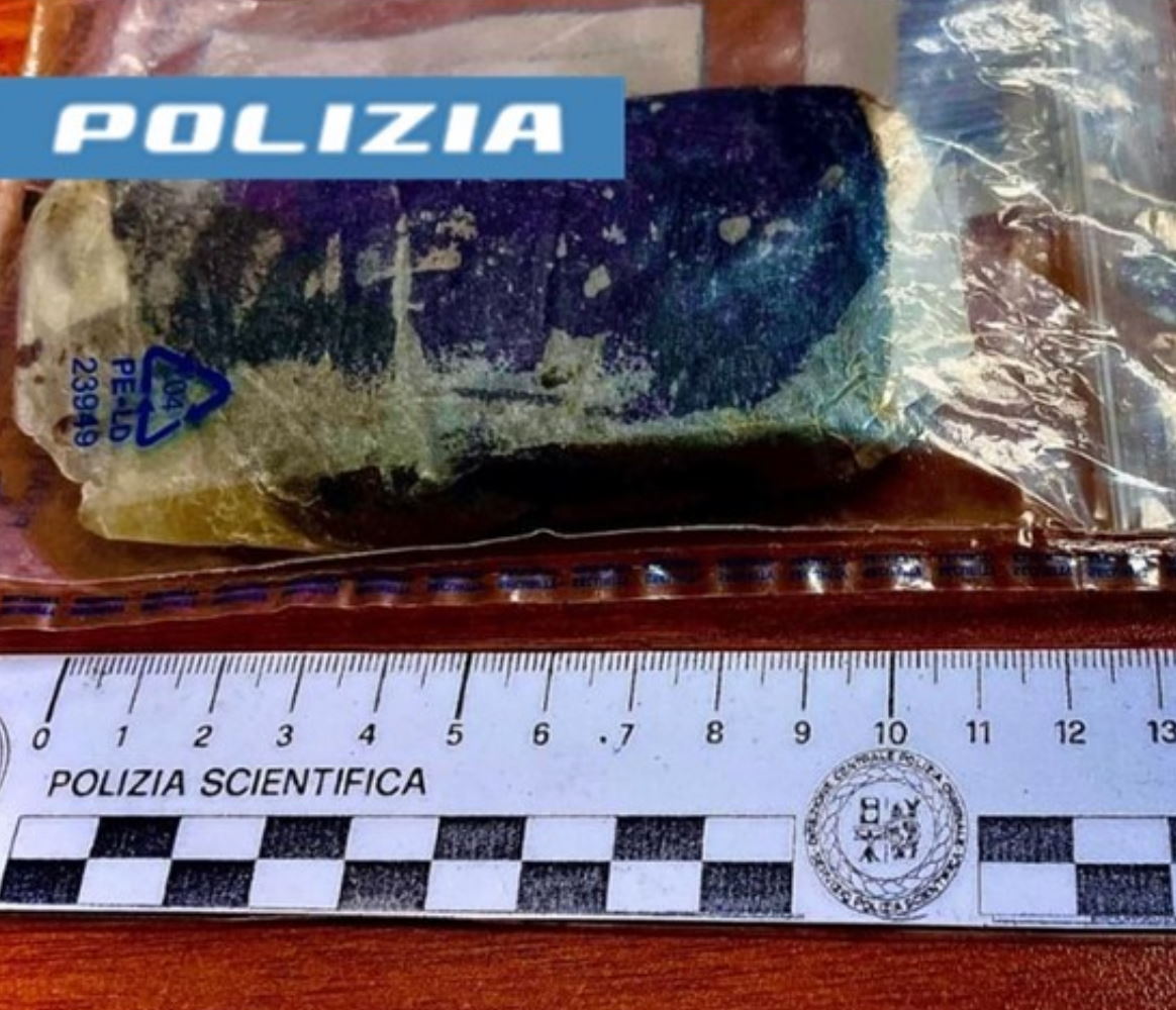 Spaccio di droga a Taranto: arrestato un 48enne - CosmoPolis