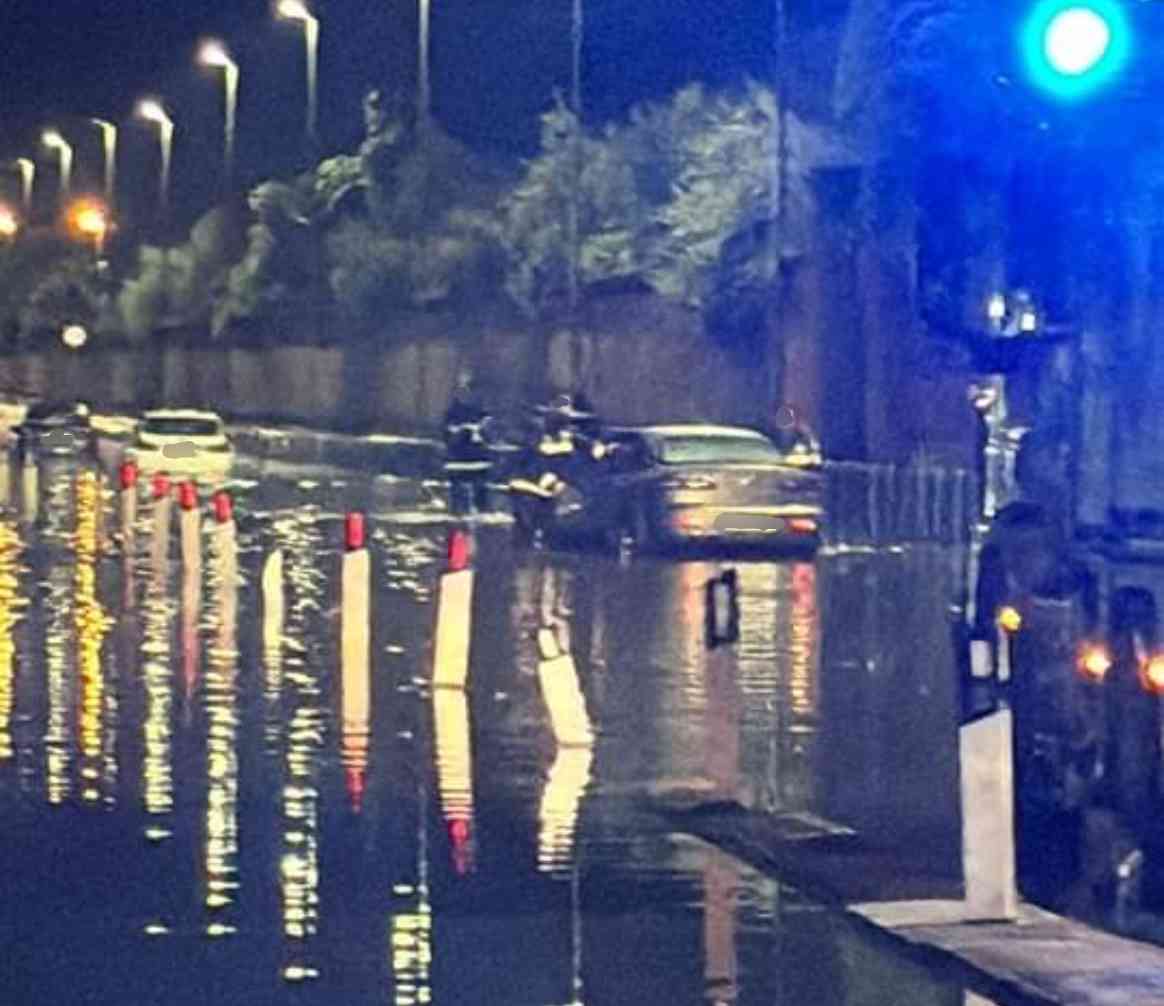 Taranto colpita da violento nubifragio: gravi disagi per i cittadini ...